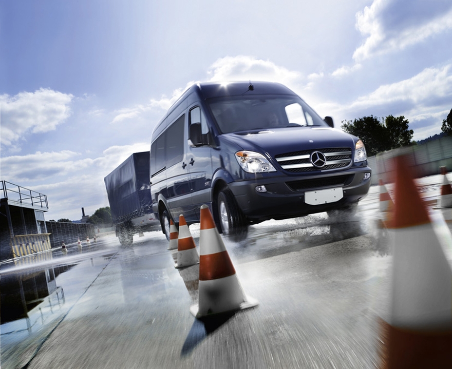 Mercedes-Benz launches national Sprinter on Tour program